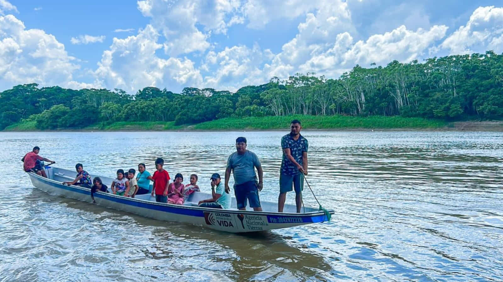 Comunidad Sikuani de Mapiripan recibe equipos para pesca y agricultura ...